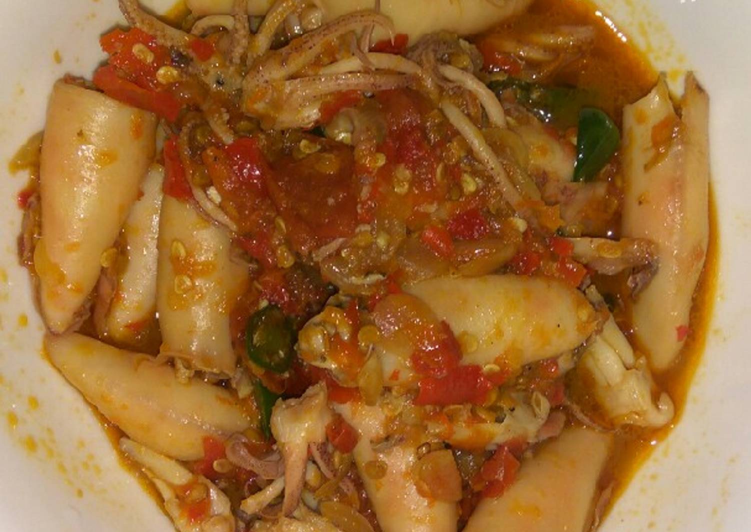 Resep Cumi balado oleh Fitria Larass - Cookpad