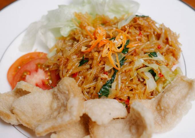 Resep Mie Ganyong Goreng (Vegan & GF) oleh Adelia Izza - Cookpad