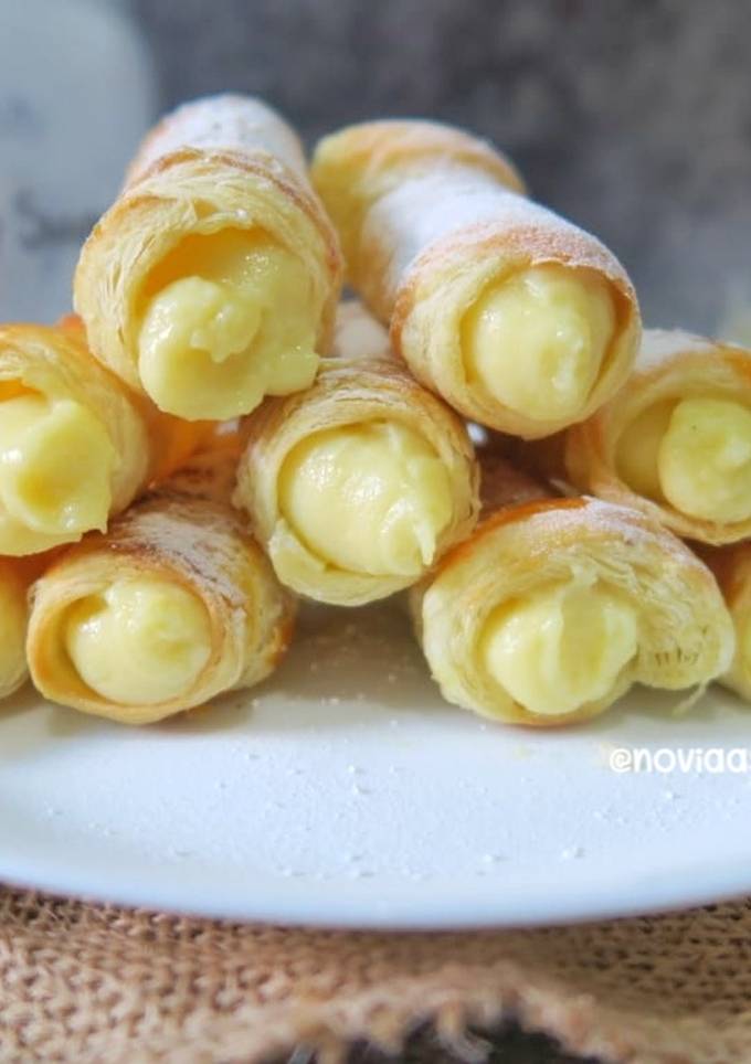 Resep Coronet Puff Pastry ala Beard Papa oleh Novia Astrini - Cookpad