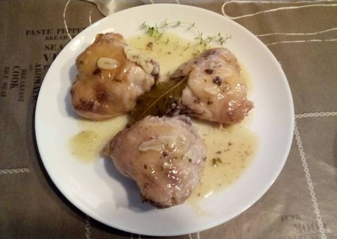 Guiso de Cuartos Traseros de Pollo Receta de Daniel García- Cookpad