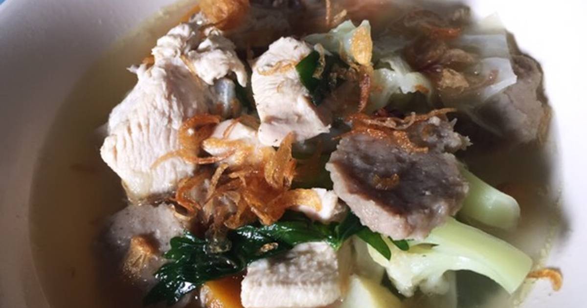 Resep 25. Sop ayam bakso (tanpa MSG) oleh fika ahdina - Cookpad