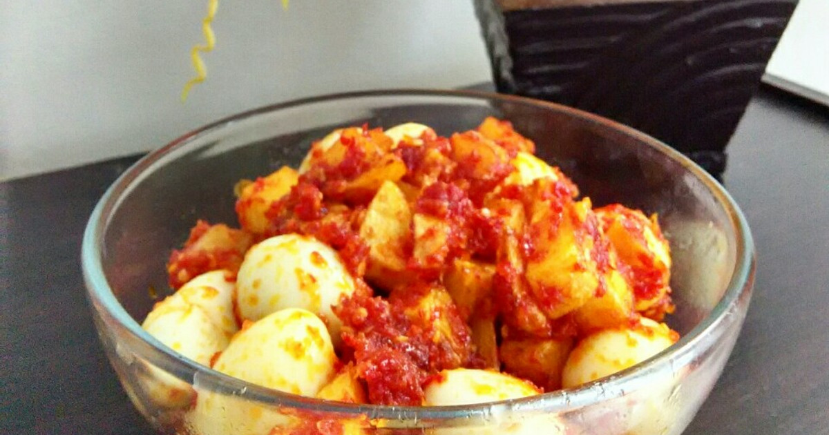 Resep Sambal Balado Kentang Telur Puyuh oleh Dina Listiana - Cookpad
