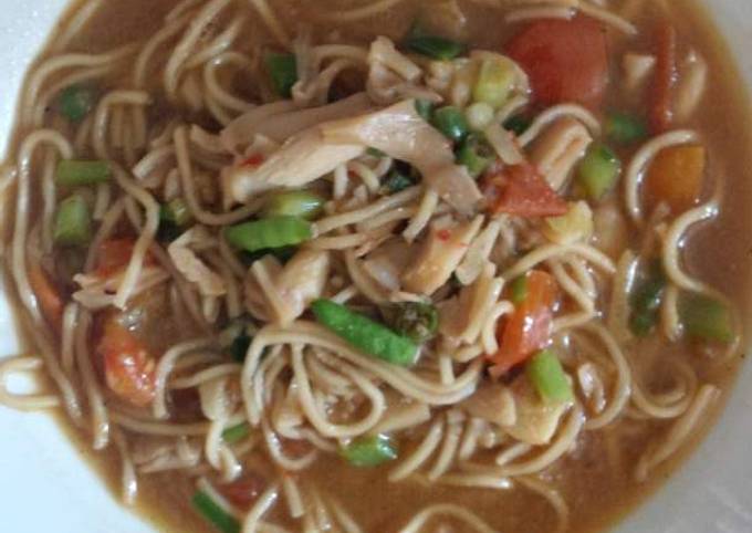Resep Mie jamur ala dewie oleh Dhapu Dewi - Cookpad