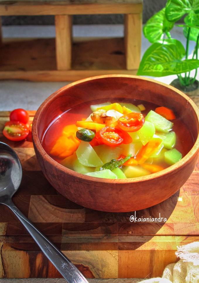 Resep Sayur Bening Labu Siam oleh Kaianiandra - Cookpad