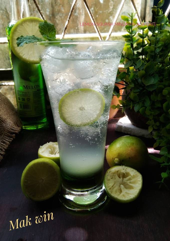 Resep Lemon squash Minuman ala cafe oleh Mak Win - Cookpad