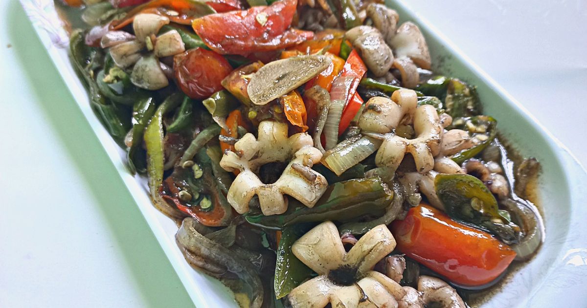Resep Cumi Masak Cabe oleh Setia Memasak - Cookpad