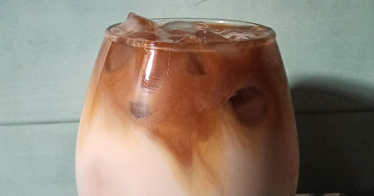 Resep Oatmilk Iced Mocha oleh Titisari Lesanpura - Cookpad