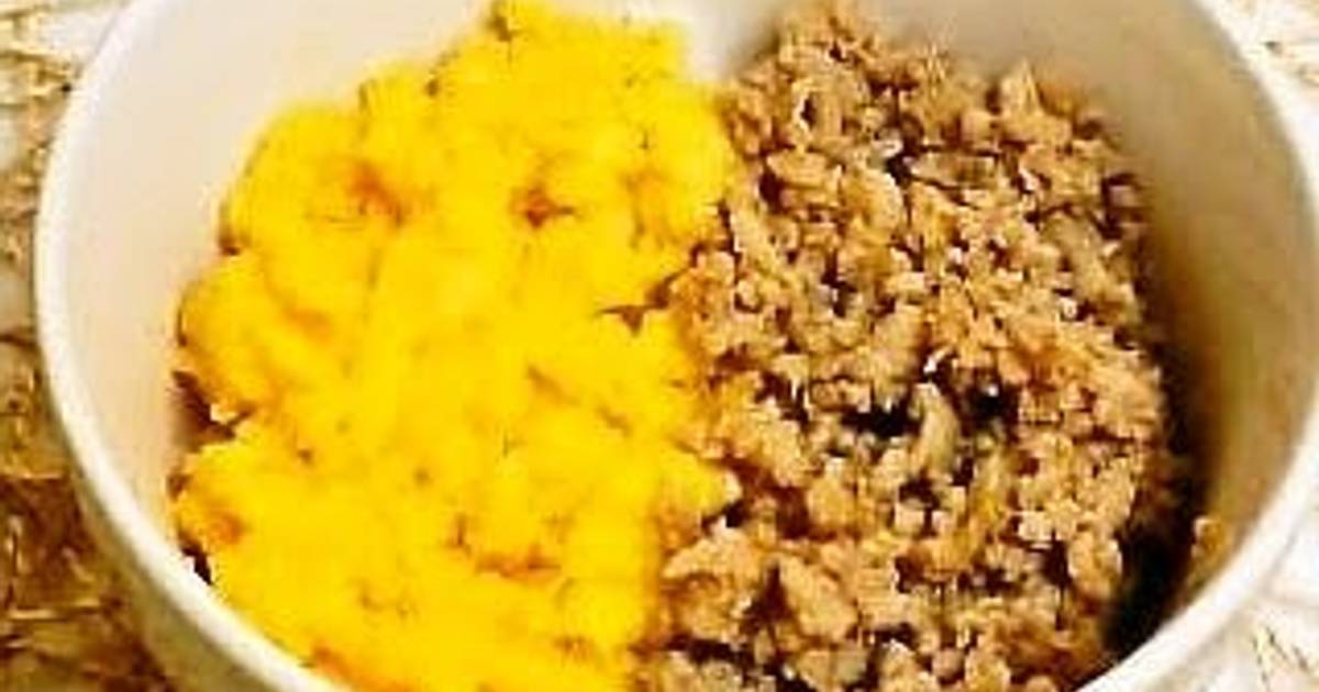 Two-Color Chicken Soboro Rice Bowl Recipe by cookpad.japan - Cookpad