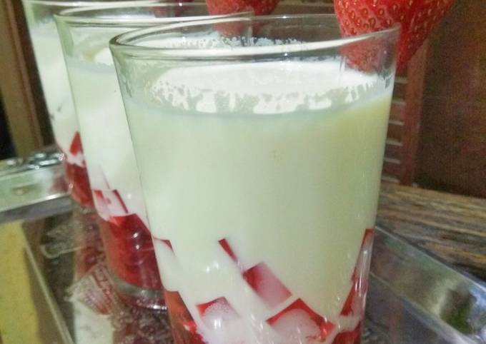 Resep Susu Jelly Strawberry (103) oleh Yani Susilowati - Cookpad