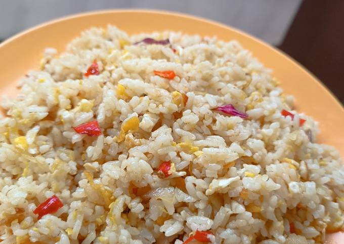 Resep Nasi goreng putih oleh Rensi Lestari - Cookpad