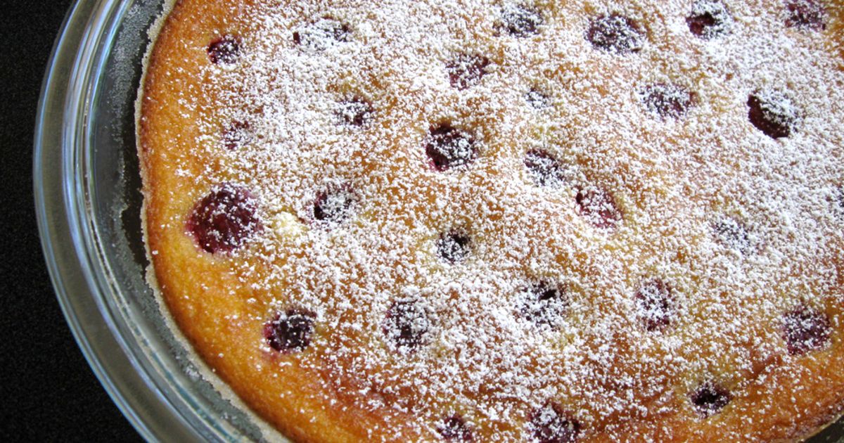 Raspberry Clafoutis Recipe by Hiroko Liston - Cookpad