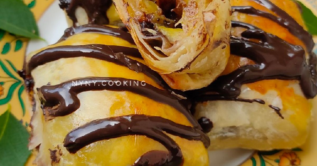 Resep bolen pisang coklat dengan korvet rumahan enak dan mudah - Cookpad
