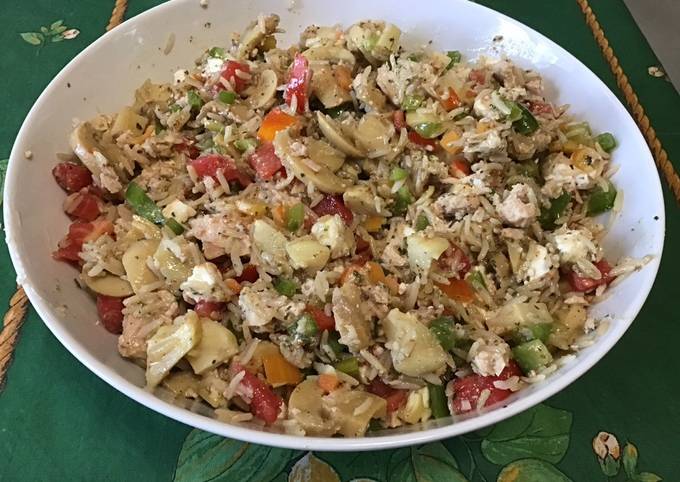 Salade de riz au thon, légumes et fêta sauce truffée de Mila Skull ...