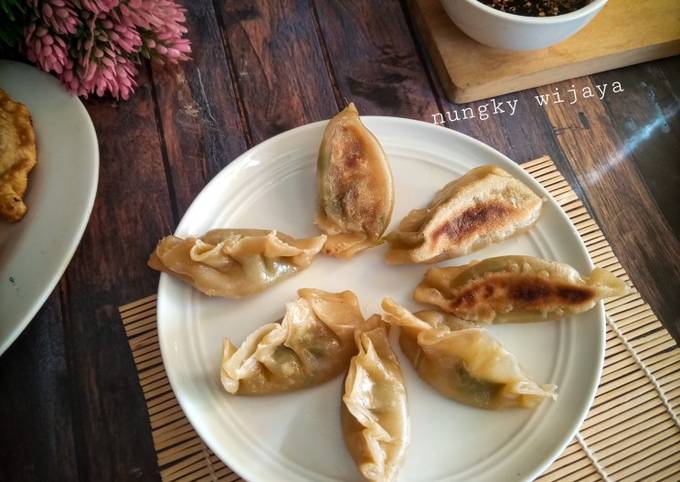 Resep Dumpling isi ayam oleh Nungky Wijaya - Cookpad