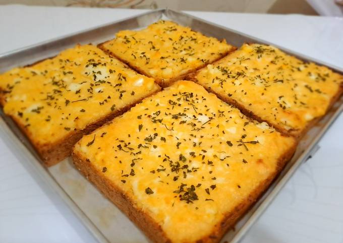 Resep Egg Mayo Toast oleh Yuliana Law - Cookpad