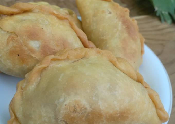 Resep Pastel Renyah Isi Wortel Kentang Telur oleh 🌷Yulie Yuda Gunawan🌷 ...