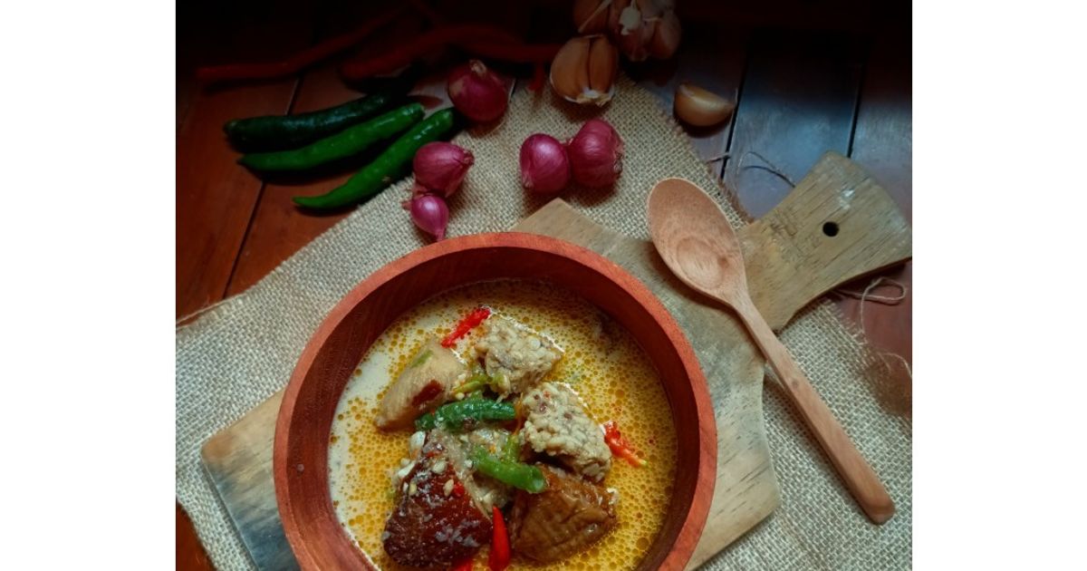 Resep Kotok Iwak Pe & Tempe Semangit oleh Tiara Mom's 3 R - Cookpad