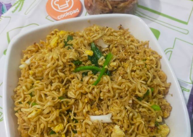 Resep Mie goreng telur oleh Ibeth_purba - Cookpad