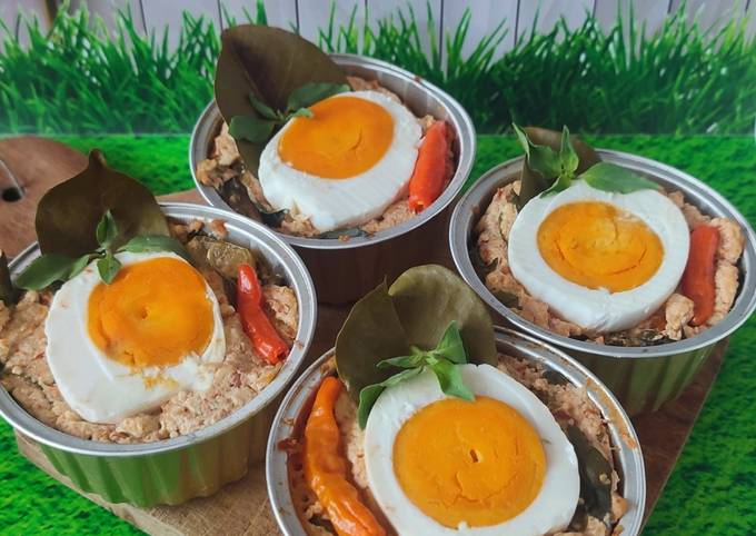 Resep Botok Telur Asin oleh Bunda TitanQue - Cookpad