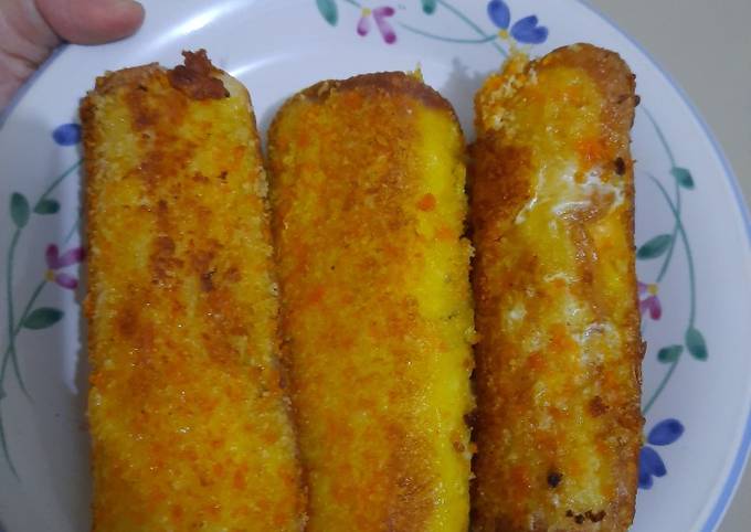 Resep Roti Gulung isi Sosis Mayo oleh retika maharani - Cookpad