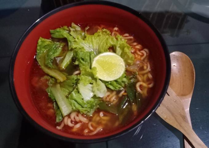 Resep Mie ala ala korea, kreasi indomie pedas oleh Dapur Cinta - Cookpad