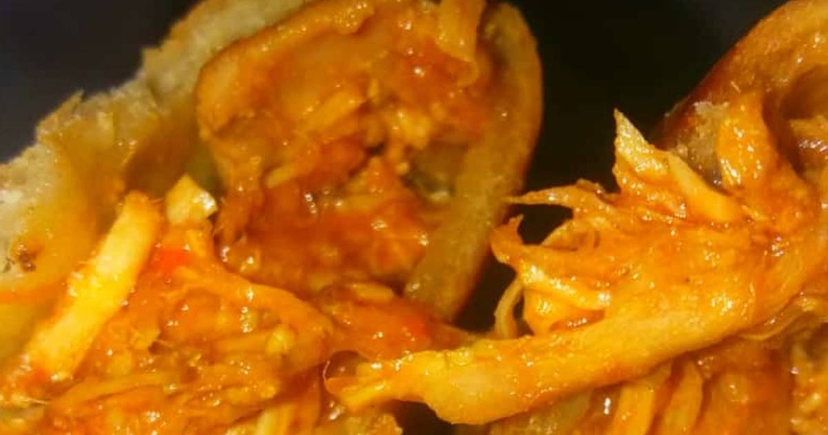 Lebanese long bread with chicken source Recipe by Nanah Muhammad - Cookpad