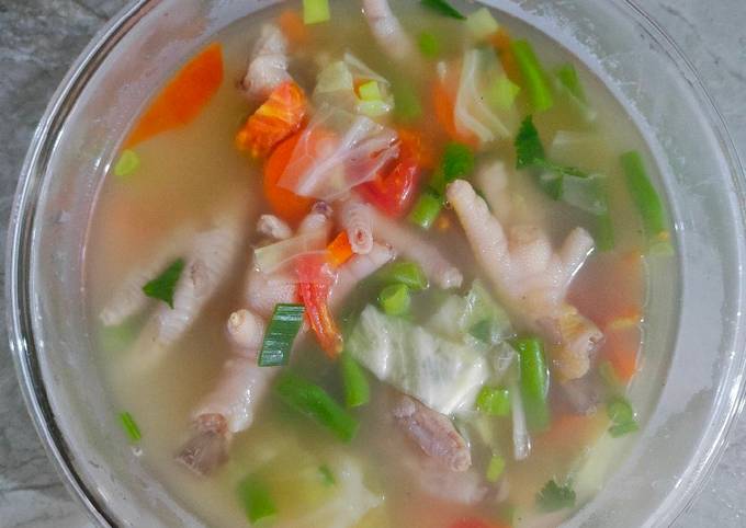 Resep Sup Ceker Ayam oleh Astuti Tridayanti - Cookpad