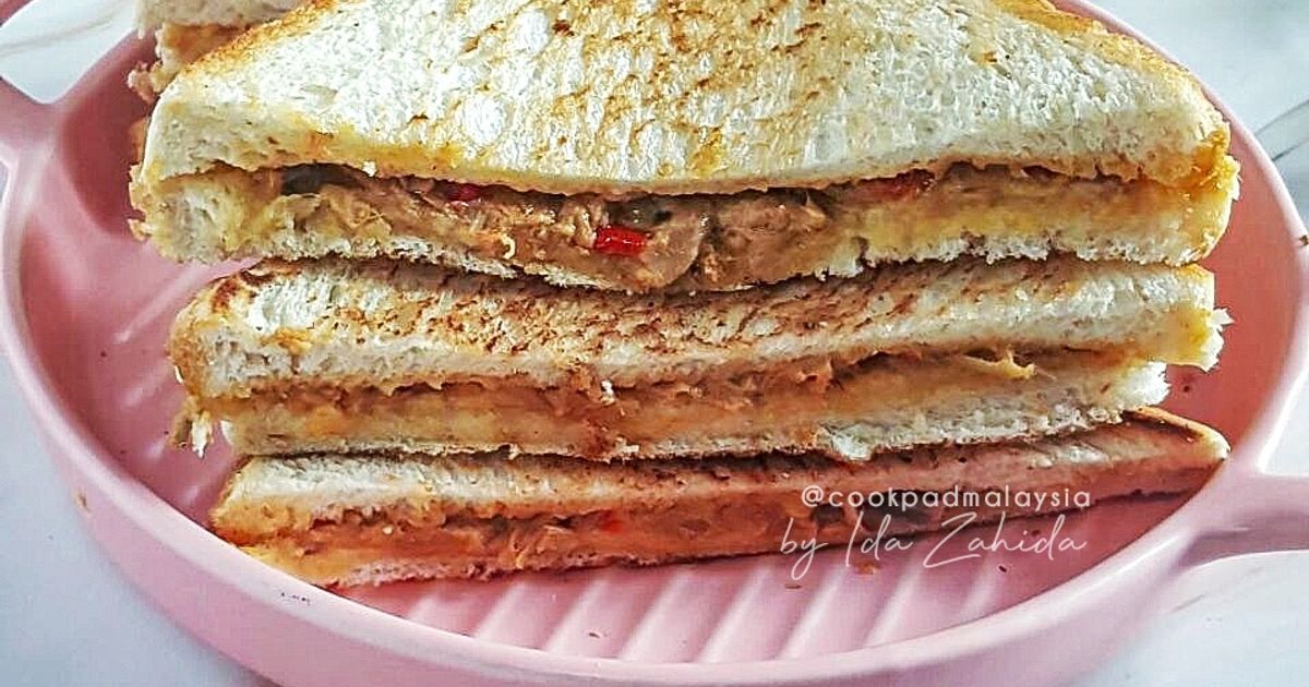 Resipi Roti Bakar Tuna Pedas oleh Nor Zahida Aini - Cookpad