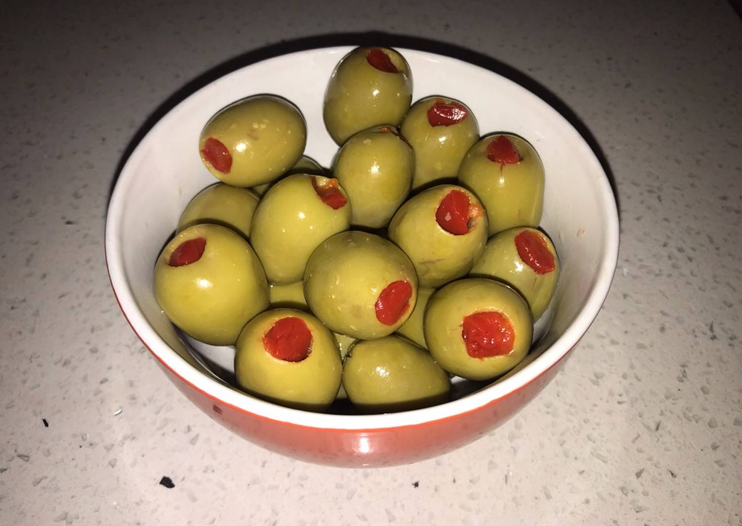 Aceitunas rellenas Receta de Patricia Quiroga Newbery- Cookpad