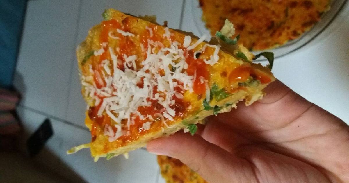 Resep Pizza Mie/Omelet Mie oleh Parin Payyintuyiss - Cookpad