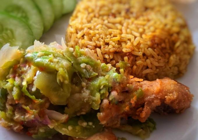 Resep Ayam Geprek Cabe Ijo oleh Mutabikh Uwmi (مطبخ اومي) - Cookpad
