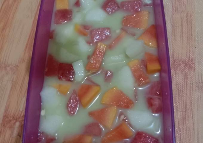 Resep Sup Buah Marjan Melon oleh thary - Cookpad