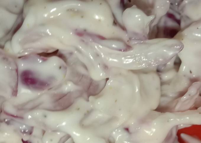 Mayo Onion Salad Recipe by Anku Arora - Cookpad