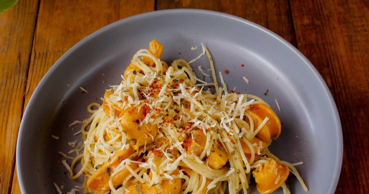 Resep Spaghetti Sosis Aglio Olio oleh Putrie - Cookpad