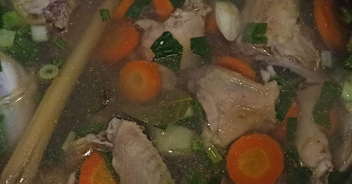 Resep 13. Sup ayam bening, enak Dan simple oleh Lisia Zhan - Cookpad