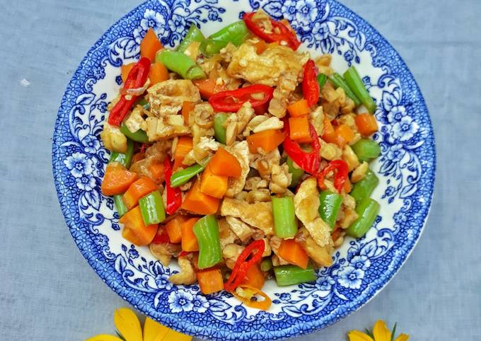 Resep Oseng Sayur & Tahu Tempe oleh Cut Listiya - Cookpad