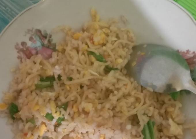 Resep Nasi goreng mawut rumahan oleh sinta23 - Cookpad