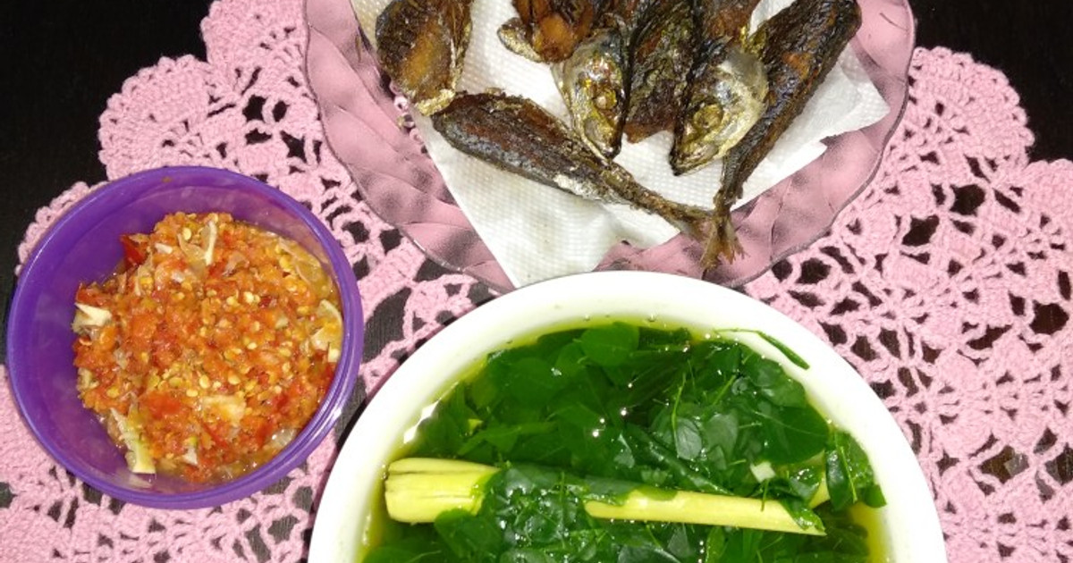 Resep Sayur Bening Daun Kelor (Marungga Bahasa Kupang) oleh Eunike Bani ...