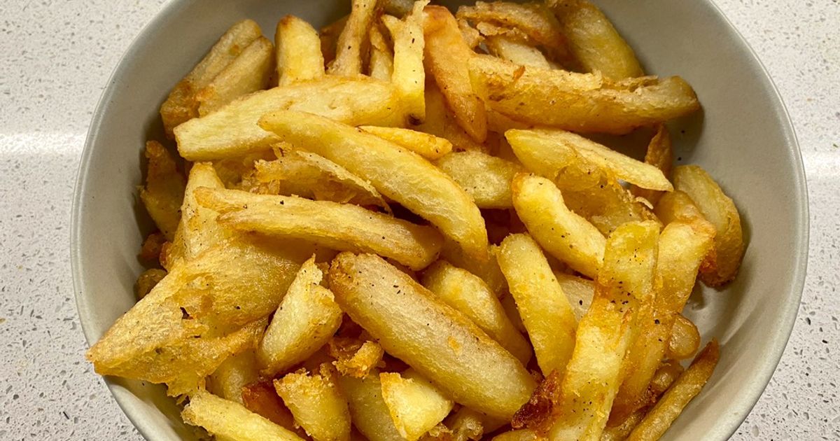 Triple Cooked Chips Recipe by Nadine Schweitzer - Cookpad