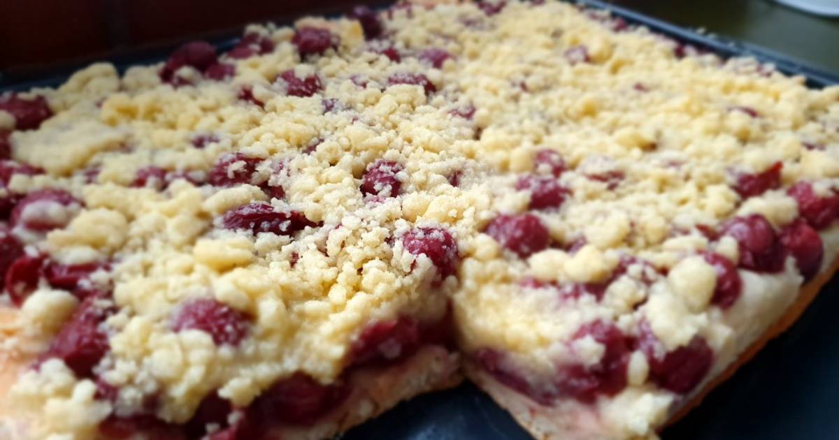 Sour cherry bread pie Recipe by Tizz - Cookpad