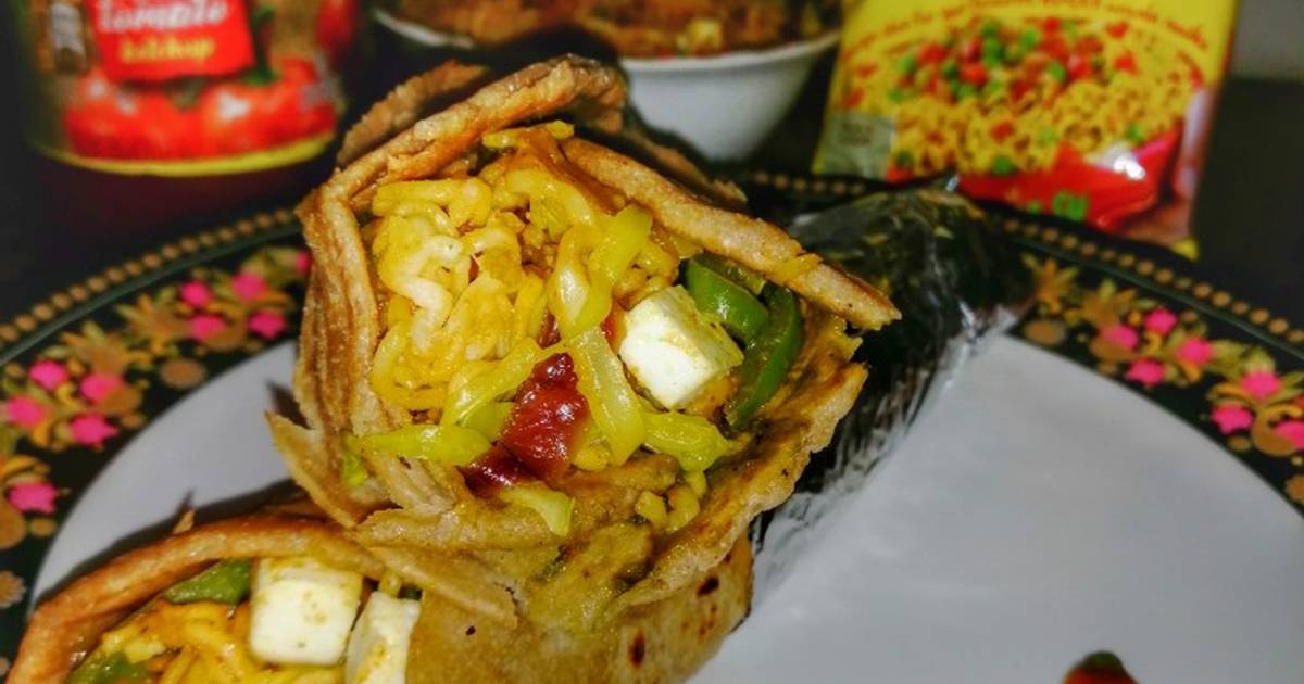 Maggi Roll Recipe by Kavya Karki - Cookpad