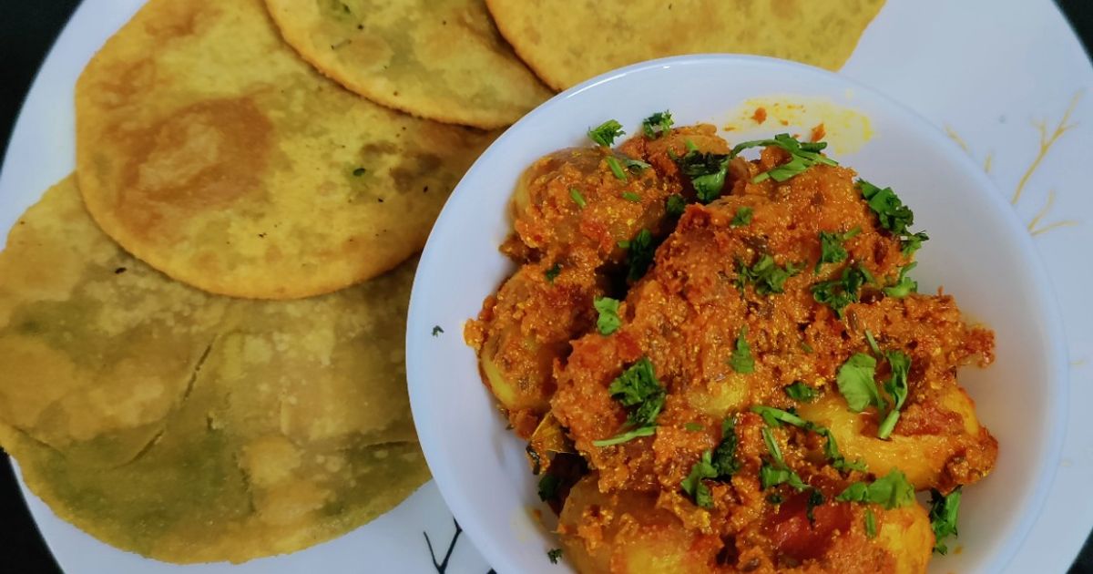 Koairshutir Kochori & Alur Dum Recipe by Laju Gehani - Cookpad