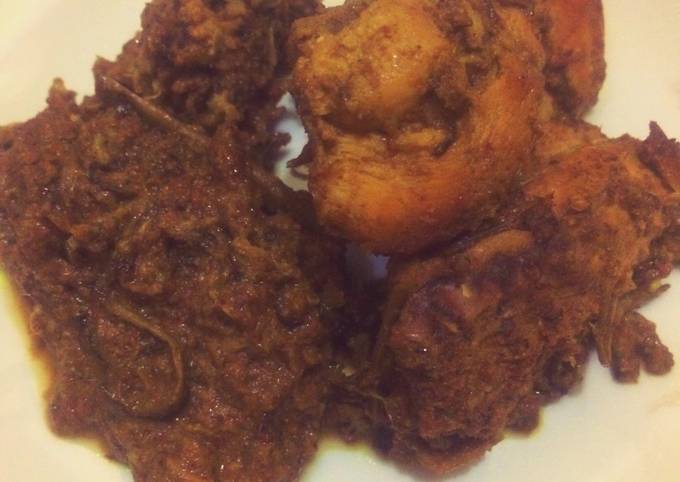 Resep Rendang Ayam Daun Pakis oleh evyarumk - Cookpad