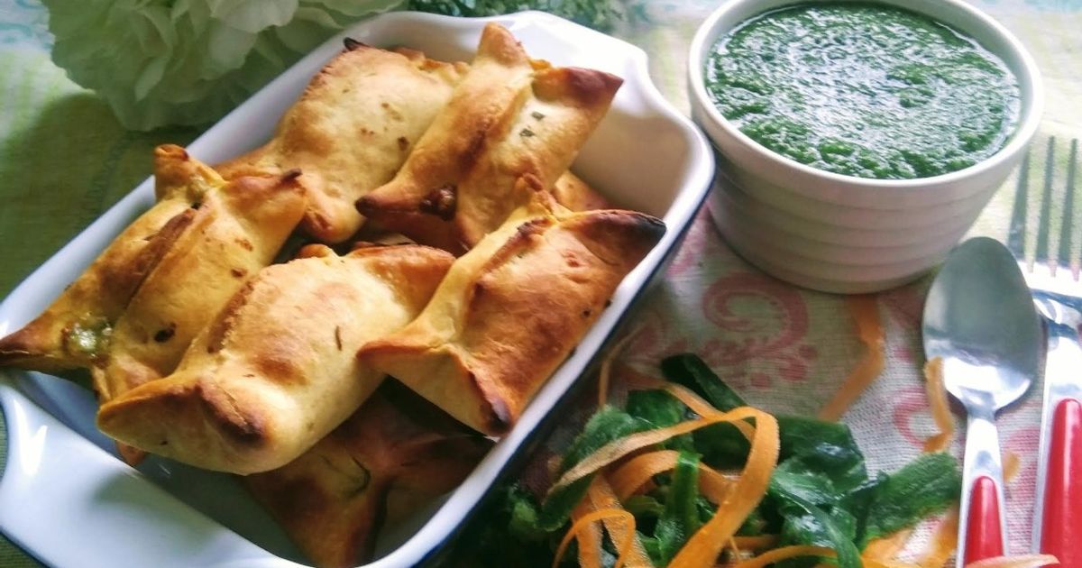 Baked Cheesy Palak Parcels Recipe by santoshbangar - Cookpad
