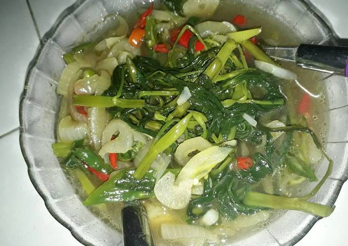 Resep Tumis Kangkung Saus Tiram Simple Oleh Siti Sarah Cookpad