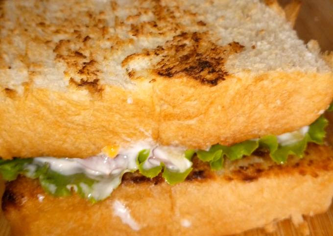 3 ingredient sandwich Recipe by Mariya Balarabe Gambo - Cookpad