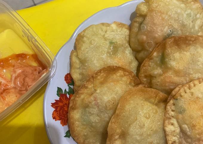 Resep Pangsit goreng isian nasi oleh Antikadc - Cookpad