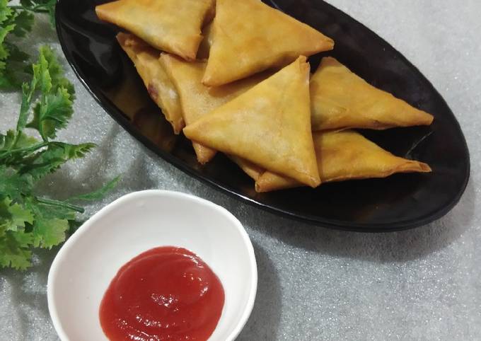 Resep Samosa Ayam oleh Mamah Aura - Cookpad