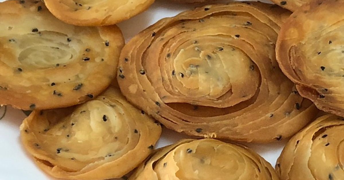 Layered Crispy Puri Recipe by Rosalyn John - Cookpad