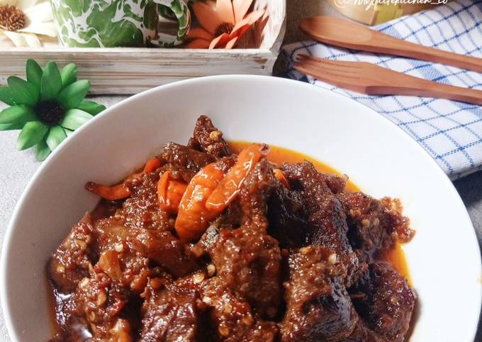 Resep #66 Oseng Mercon Daging Sapi oleh 🍳Evi Roed - Cookpad